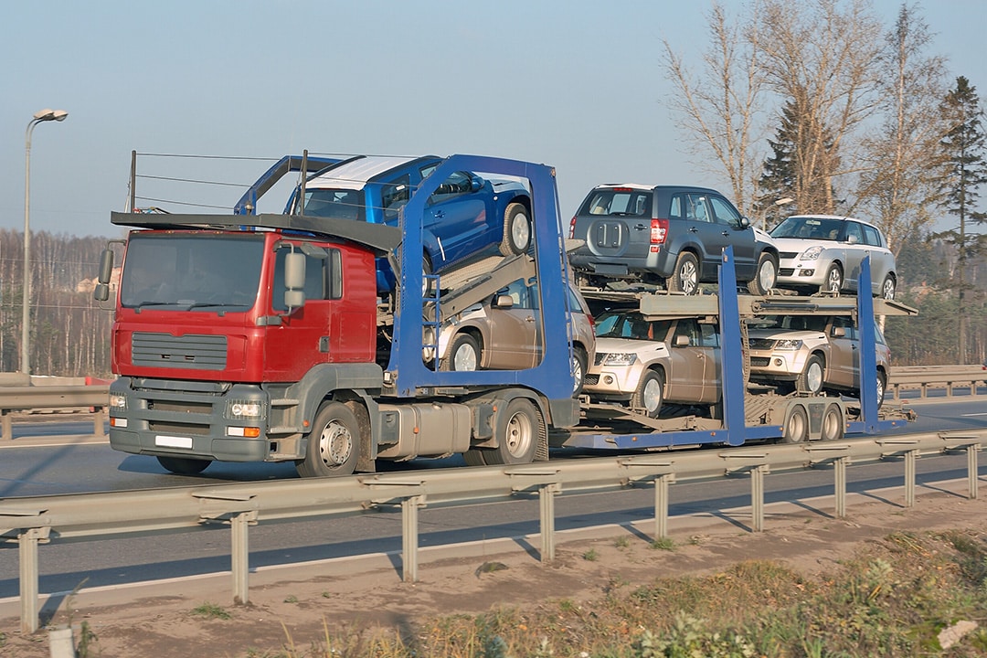 OTR Driver: What Is OTR Trucking and How It Works