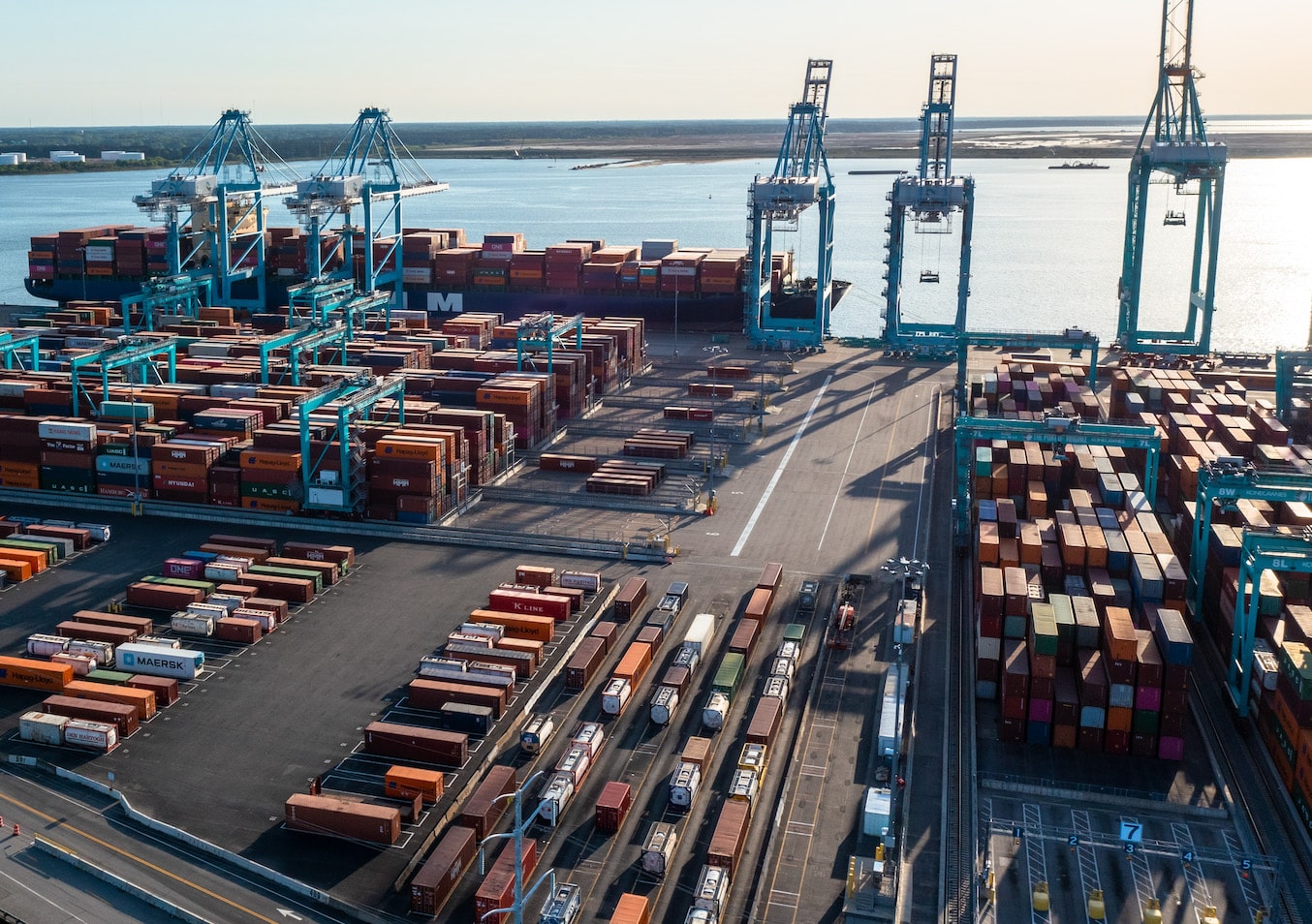 What is the difference between intermodal and multimodal?